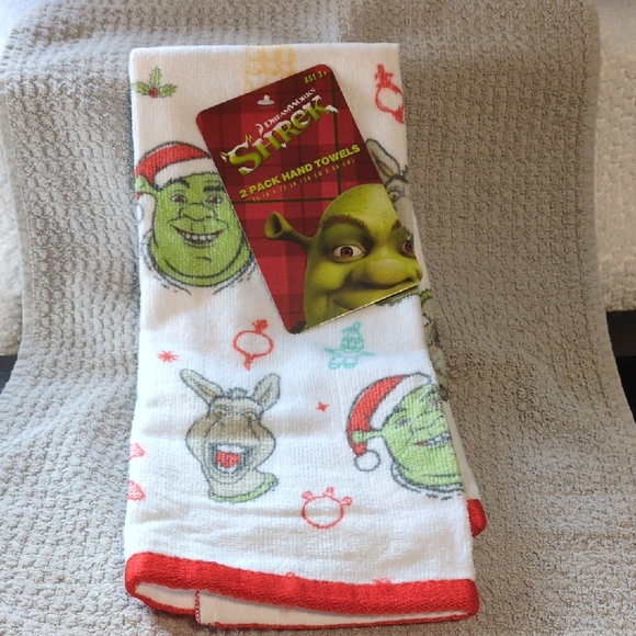 Dream Works | Bath | Shrek Holiday Hand Towels 2 Pack | Poshmark